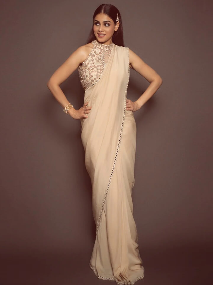 Genelia Em Meio Saree